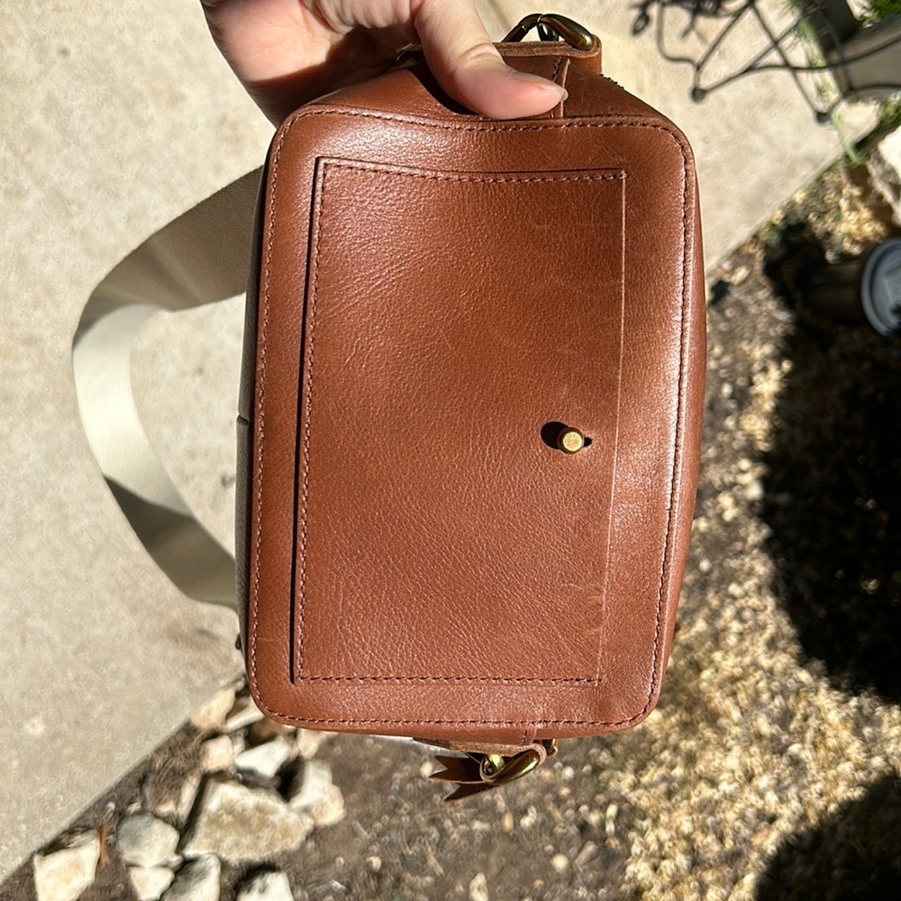 Madewell The Transport Camera Bag In Brown Small - Gem